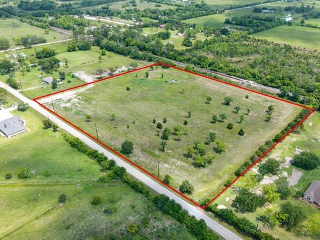 2289 County Road 163, Alvin, TX 77511