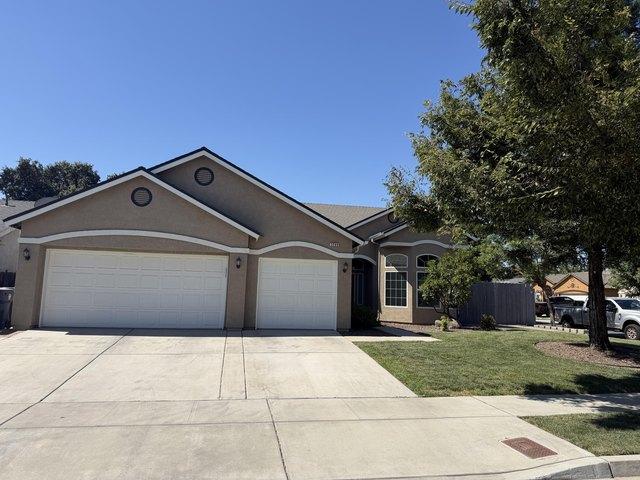 2289 Kaiser Creek Ave E, Tulare, CA 93274