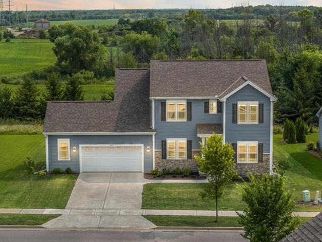 2289 River Bend Rd, Grafton, WI 53024