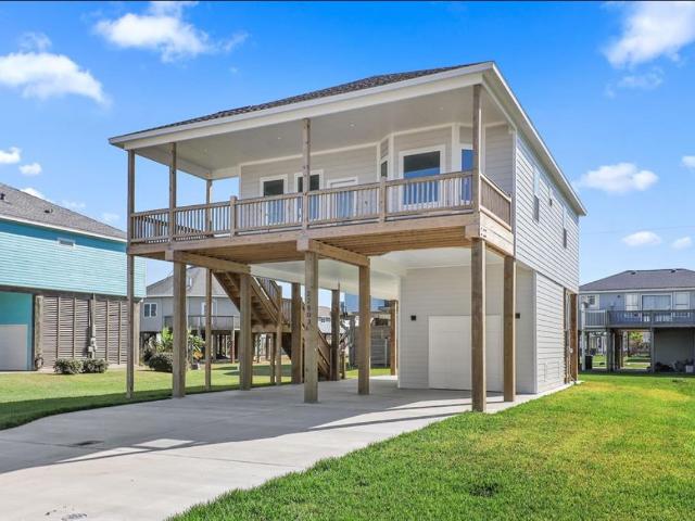 22803 Miramar Drive