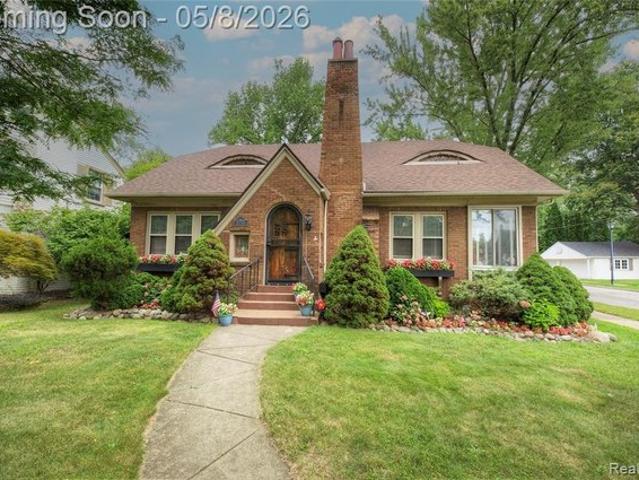 22804 Law St, Dearborn, MI 48124