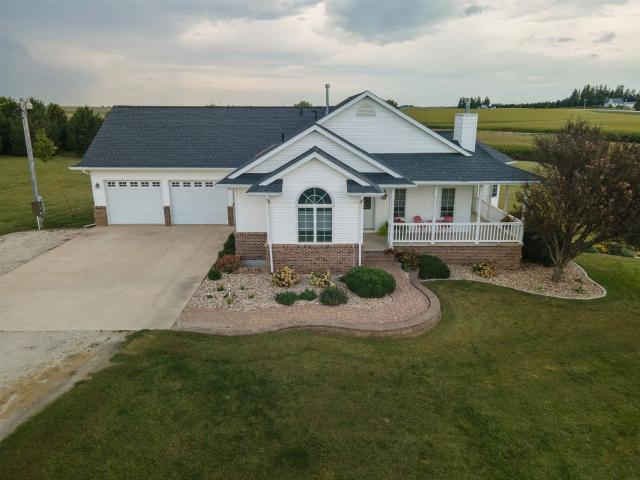 22805 th St, Parkersburg, IA