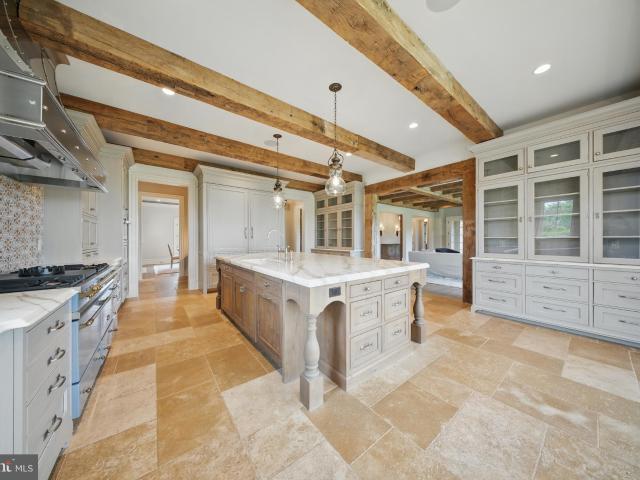 22805 Creighton Farms Dr, Leesburg, VA 20175 | MLS #VALO2124