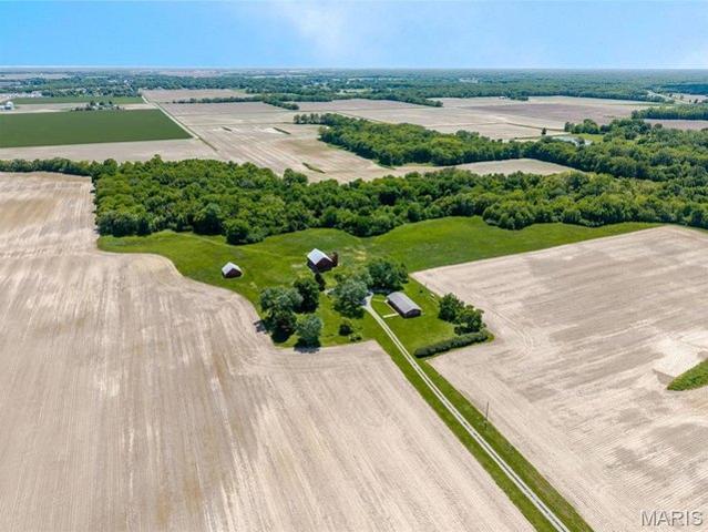22805 Monke Rd, Mount Olive, IL 62069