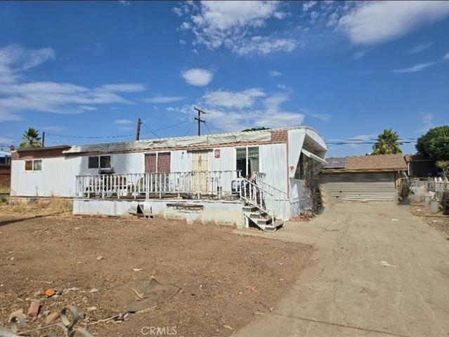 22806 LA More Rd, Perris, CA 92570