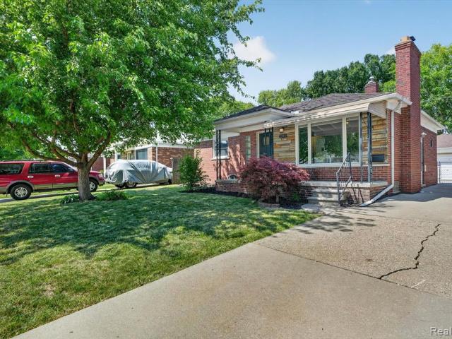 22809 Harper Lake Avenue