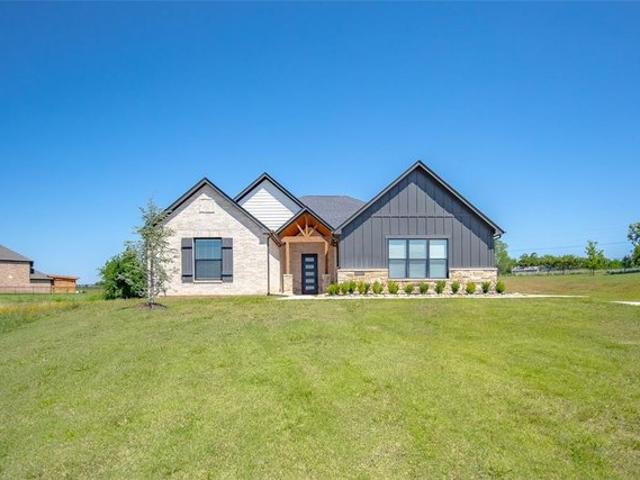 2280 Cottage Ln, Blanchard, OK 73010