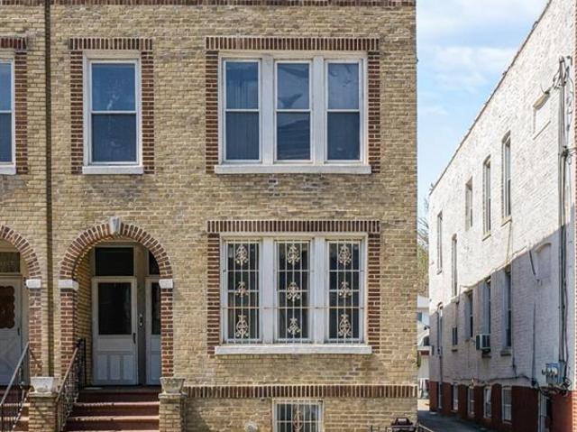 2280 East 22nd Street | Compass
