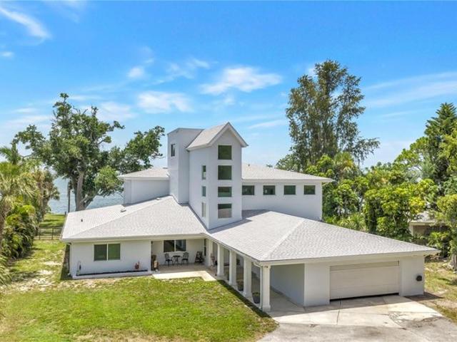 2280 Pinellas Point Dr S, Saint Petersburg, FL 33712