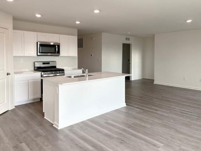 2280 Redwood Trail