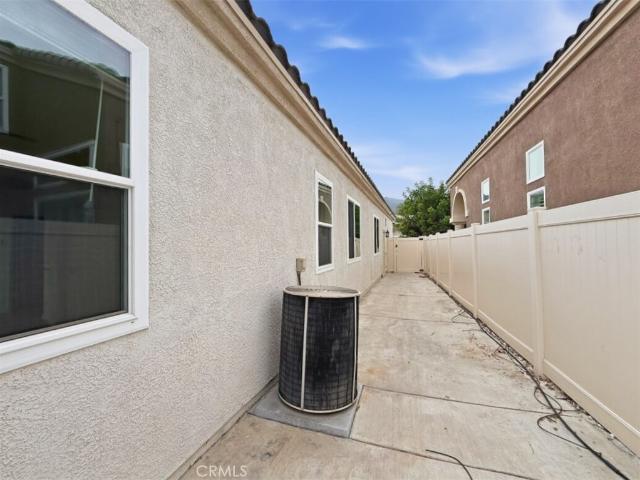 22810 Mountain Ash Cir, Corona, CA 92883 | MLS #TR26071