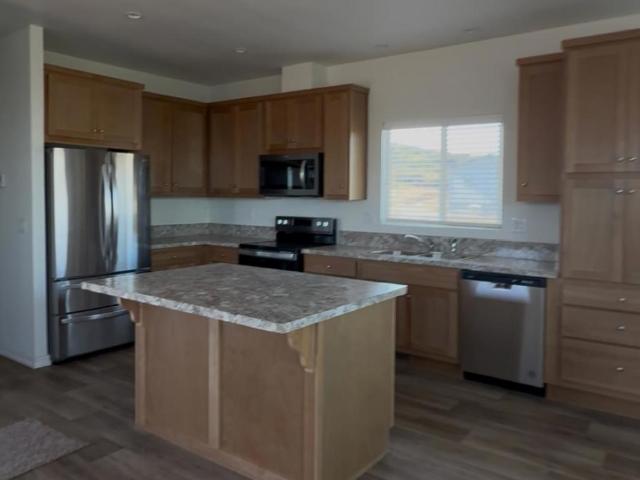 22815 Illahee Dr
