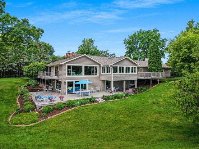 2281 Lost Dauphin Rd, De Pere, WI 54115