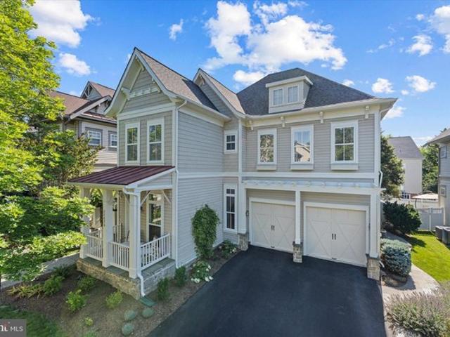 22826 Courtland Park Dr, Brambleton, VA 20148