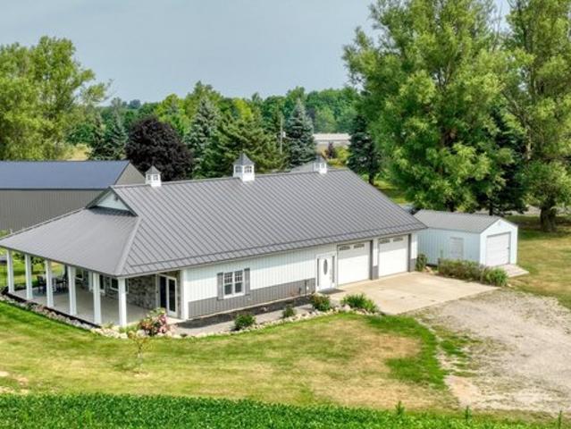 2282 N Lake Wilson Rd, Hillsdale, MI 49242