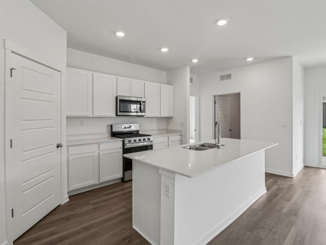 2282 Redwood Trail