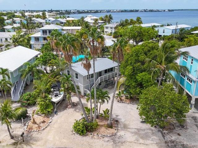 22832 John Silver Ln, Cudjoe Key, FL 33042