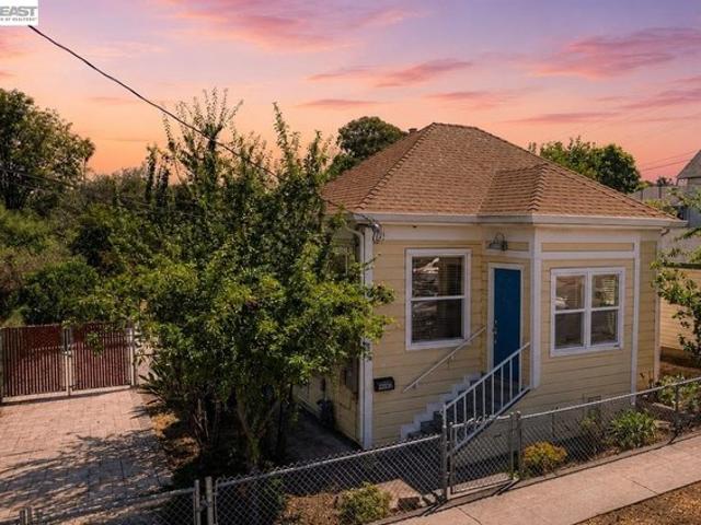 22836 High St, Hayward, CA 94541