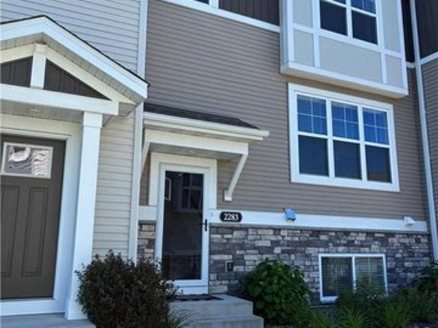 2283 Polar Way, North Saint Paul, MN 55109