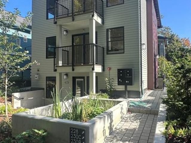 228 21st Ave E, Seattle, WA 98112