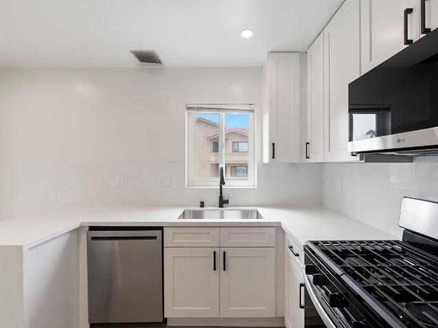 228 230 Elm Ave 2 Bedroom Apartment for Rent at 228 Elm Ave, Imperial Beach, CA 91932 Imperial Beach