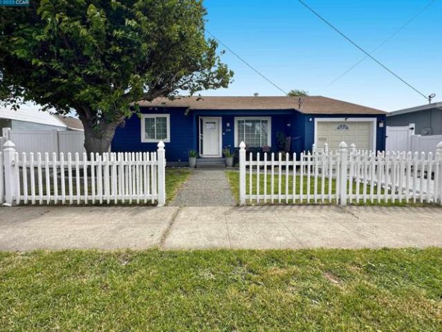 228 45th St, Richmond, CA 94804