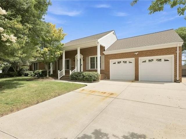 228 Convention Dr, Virginia Beach, VA 23462