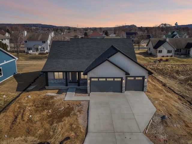 228 Cardinal Ln, Sauk City, WI