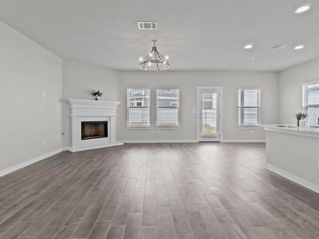 228 Appleberry Ln