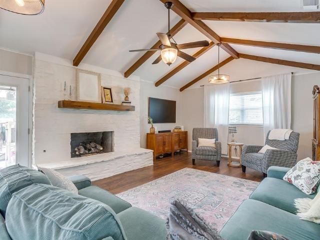 228 Aquilla Drive