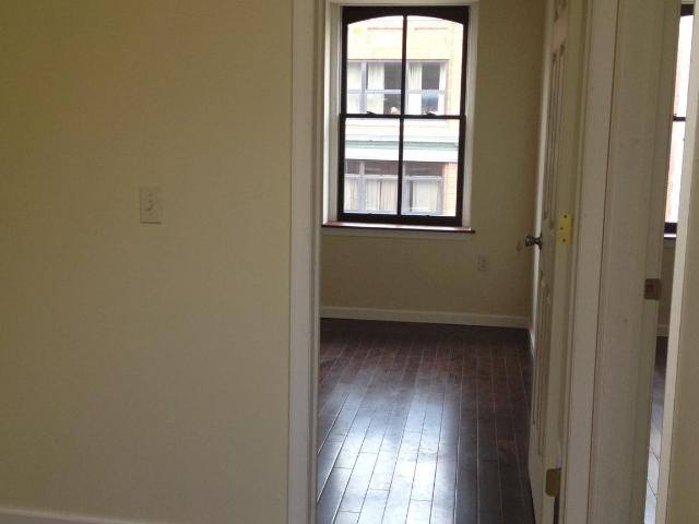228 Arch St, Unit 3F, Philadelphia, PA 19106 | MLS #PAPH2597 | Compass