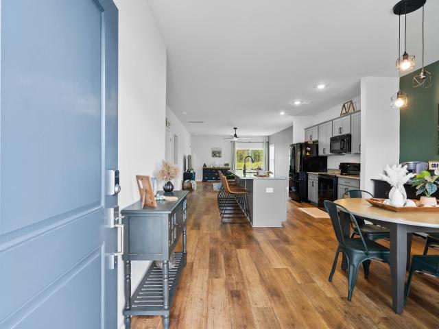 228 Averyville Dr