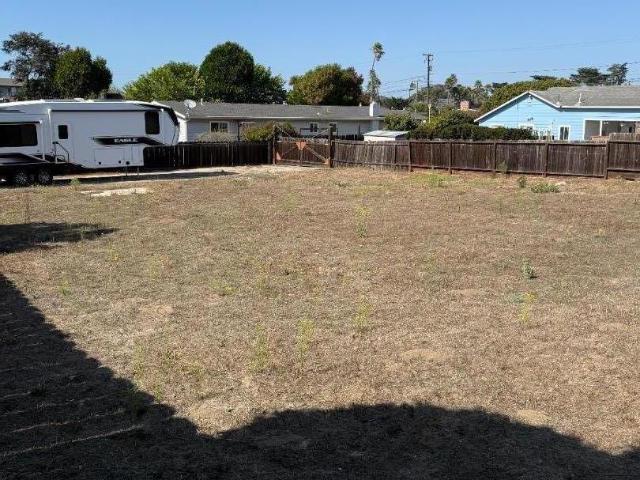 228 Beach Rd, Marina, CA 93933 | MLS #ML82025 | Compass
