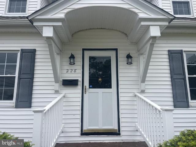 228 Glen Avenue