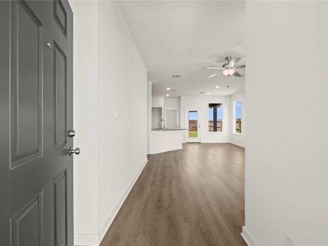 228 Gus Loop