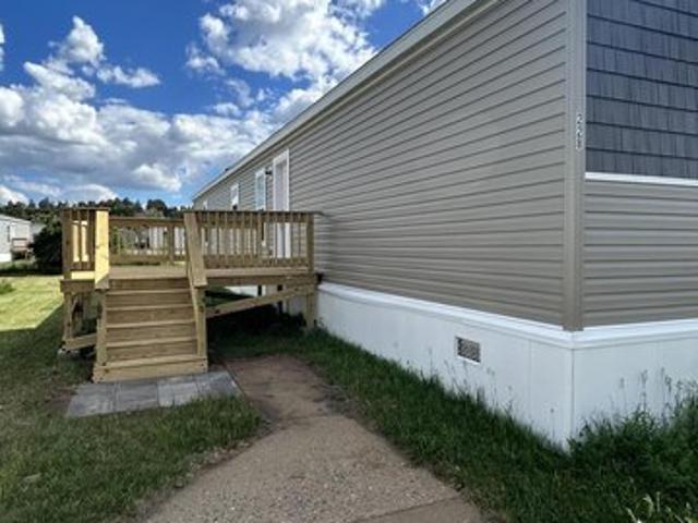 228 D St, Dickinson, ND 58601