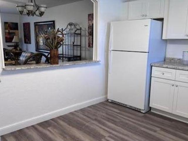 228 Down E Ln, Lake Worth, FL 33467
