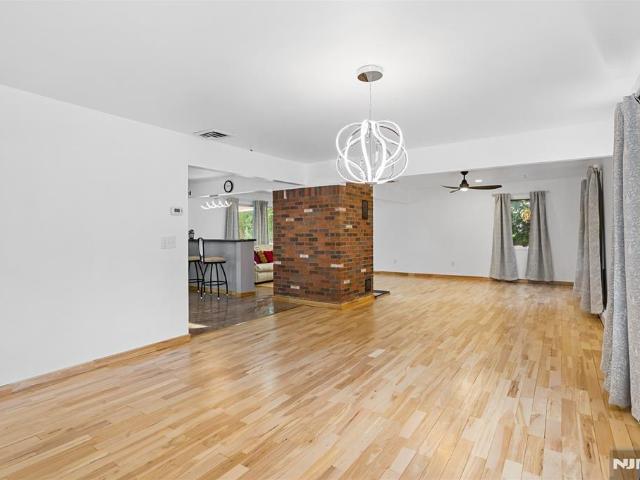 228 Dorothy Drive