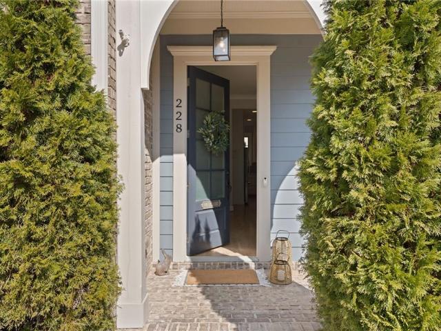 228 Dawson Dr