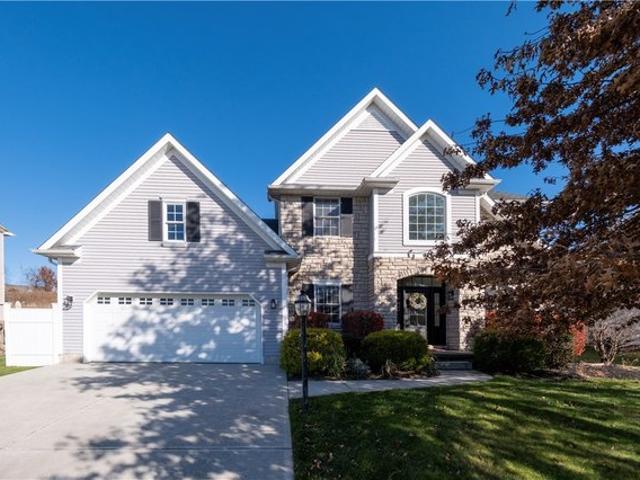 228 Dupont Dr, McDonald, PA 15057
