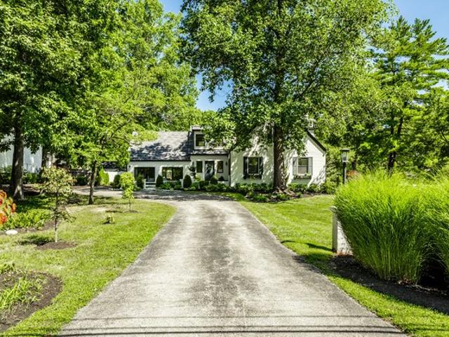 228 E 82nd St, Indianapolis, IN 46240