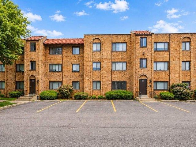228 E Rimini Ct Apt 2B, Palatine, IL 60067