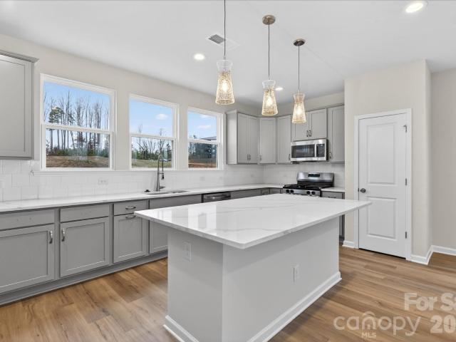 228 Ferebee Pl, Unit BRX0081, Charlotte, NC 28213 | MLS #4335