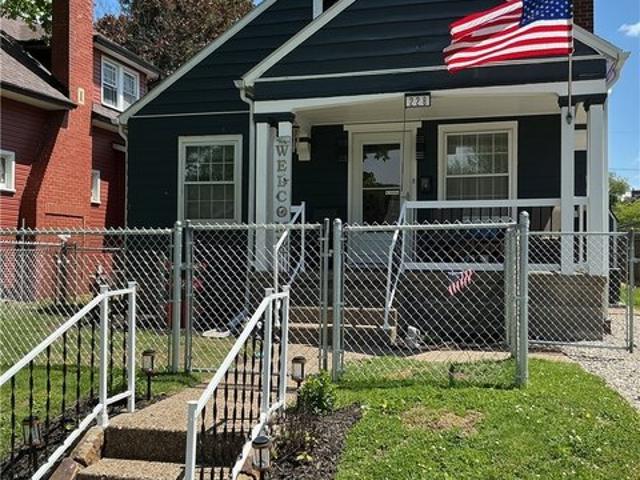 228 Florence Ave, Zanesville, OH 43701