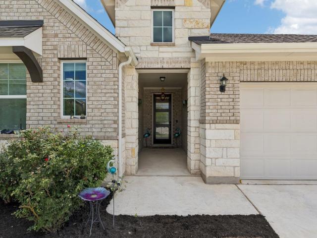 228 High Mesa Dr
