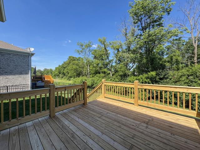 228 Hudson Dr