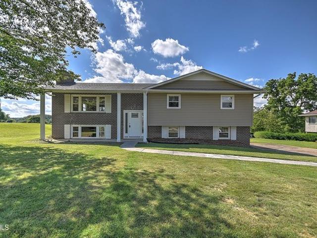 228 Oneida Ct, Kingsport, TN 37664