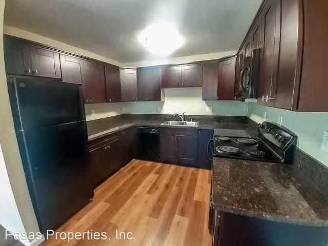 228 Las Flores Dr. Office Trailwood Apartment Homes 228 Las.
