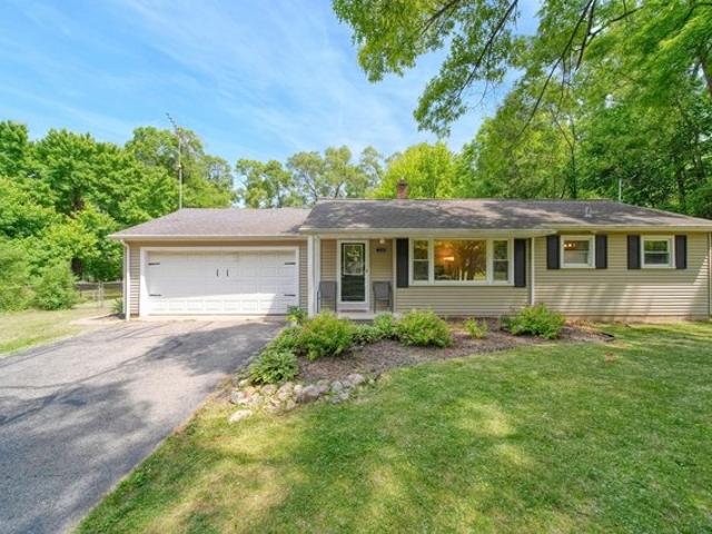 228 McConnell Dr, Jackson, MI 49201