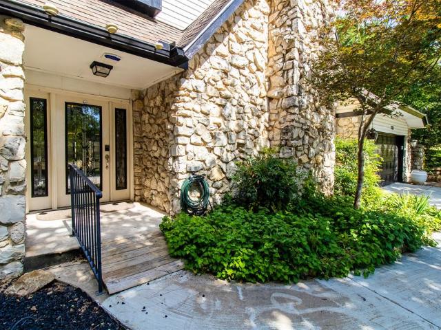 228 N Tunbridge Road